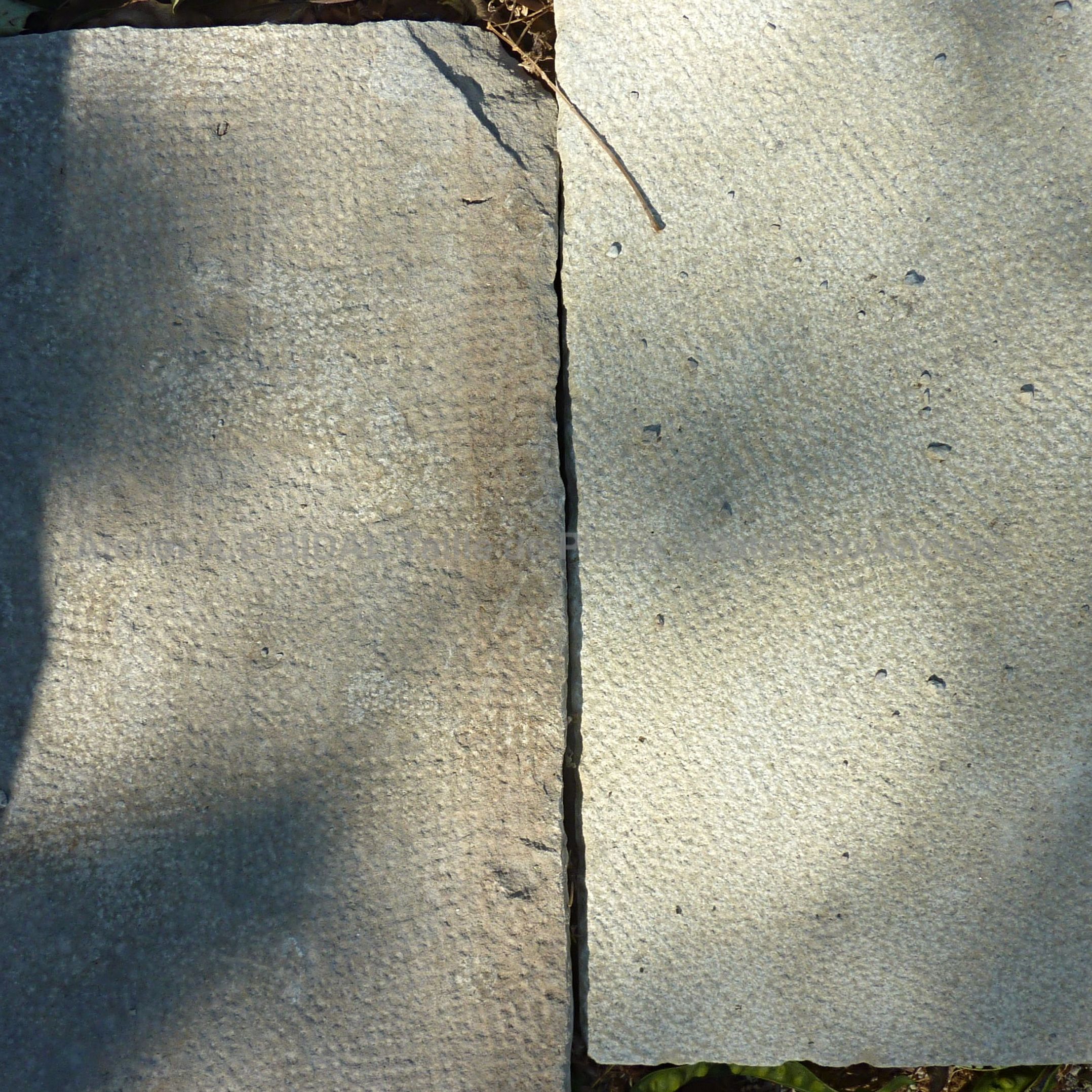 Old stone slabs with rustic charm for all your floors - ancient floors